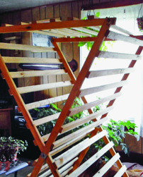 Make Your Own Simple Drying Rack - Countryside